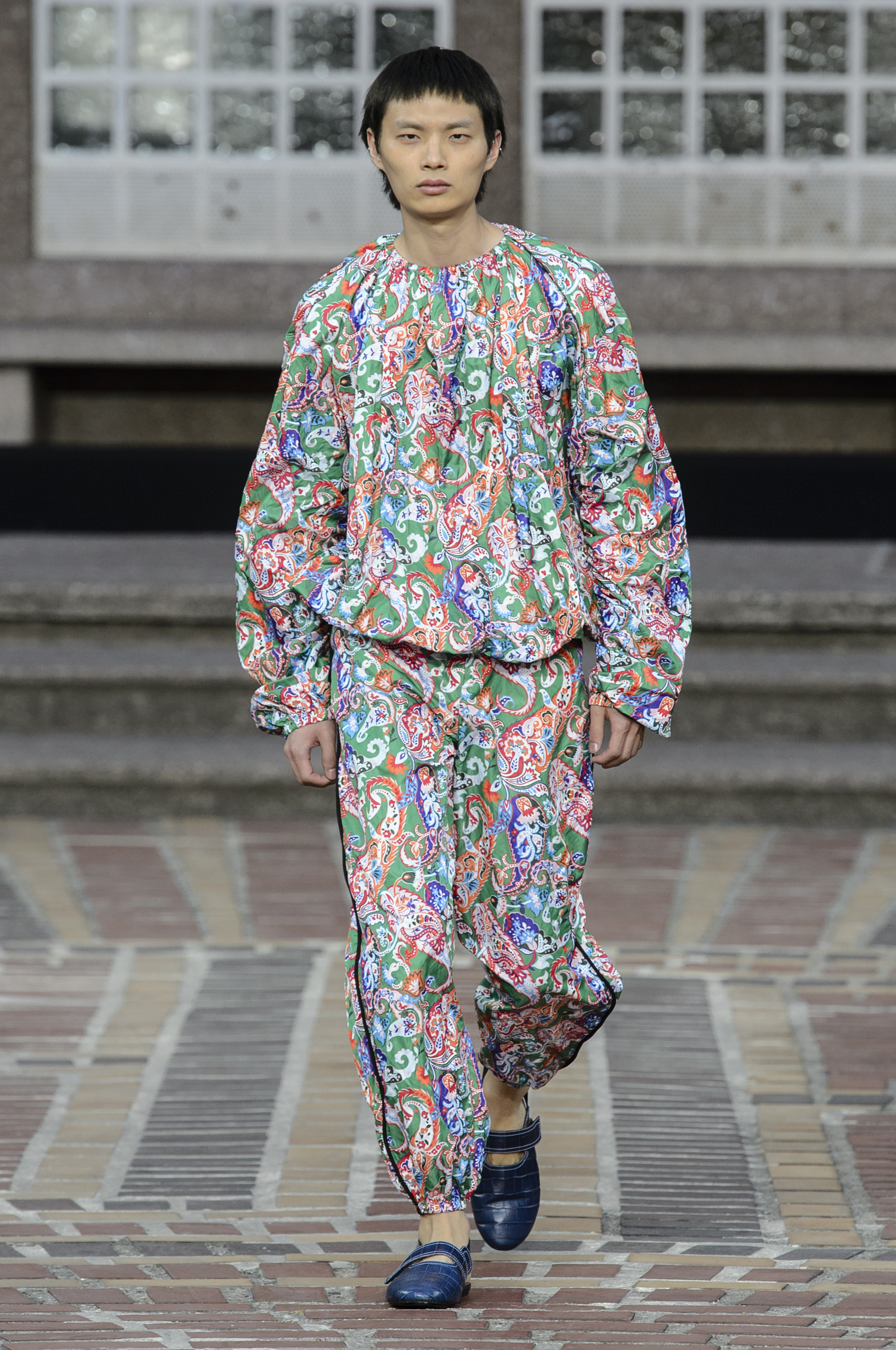 Kenzo Spring 2018 Fashion Show - The Impression Kenzo Spring 2018 Fashion Show - The Impression