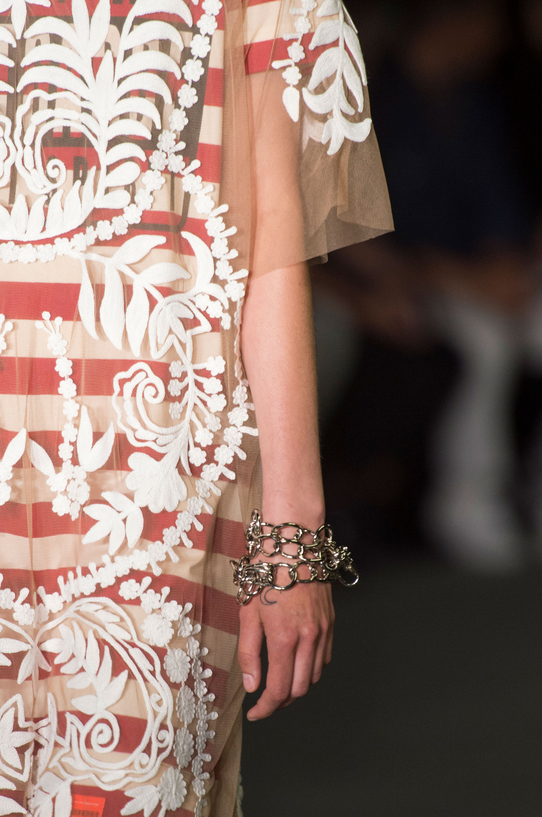 Maison Mihara Yasuhiro Spring 2018 Men's Fashion Show Details - The ...