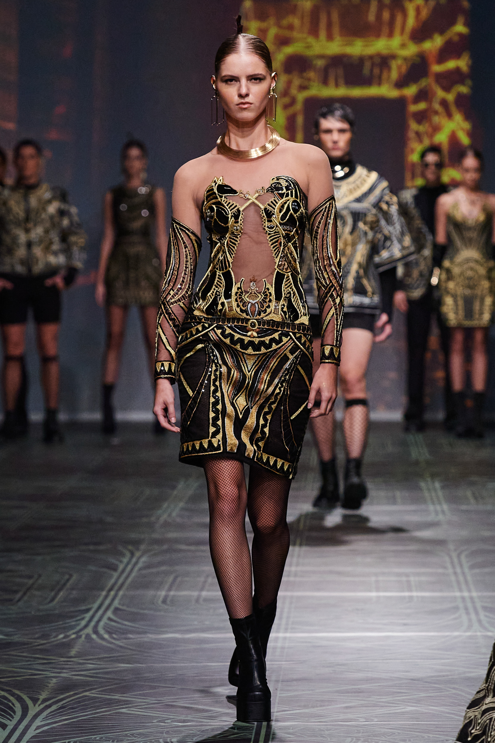 Michael Cinco Fall 2022 Couture Fashion Show | The Impression