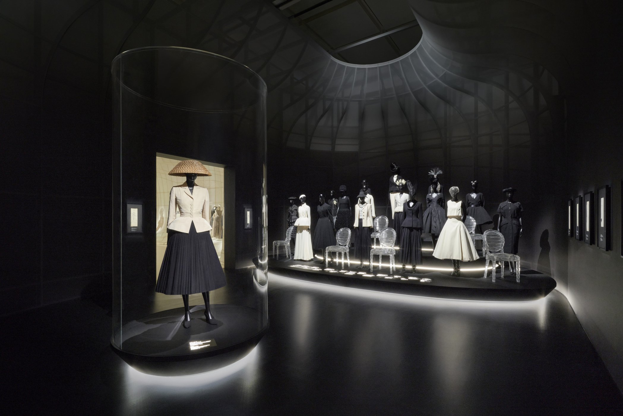 The 'Christian Dior: Designer of Dreams' exhibition arrives in Tokyo ...