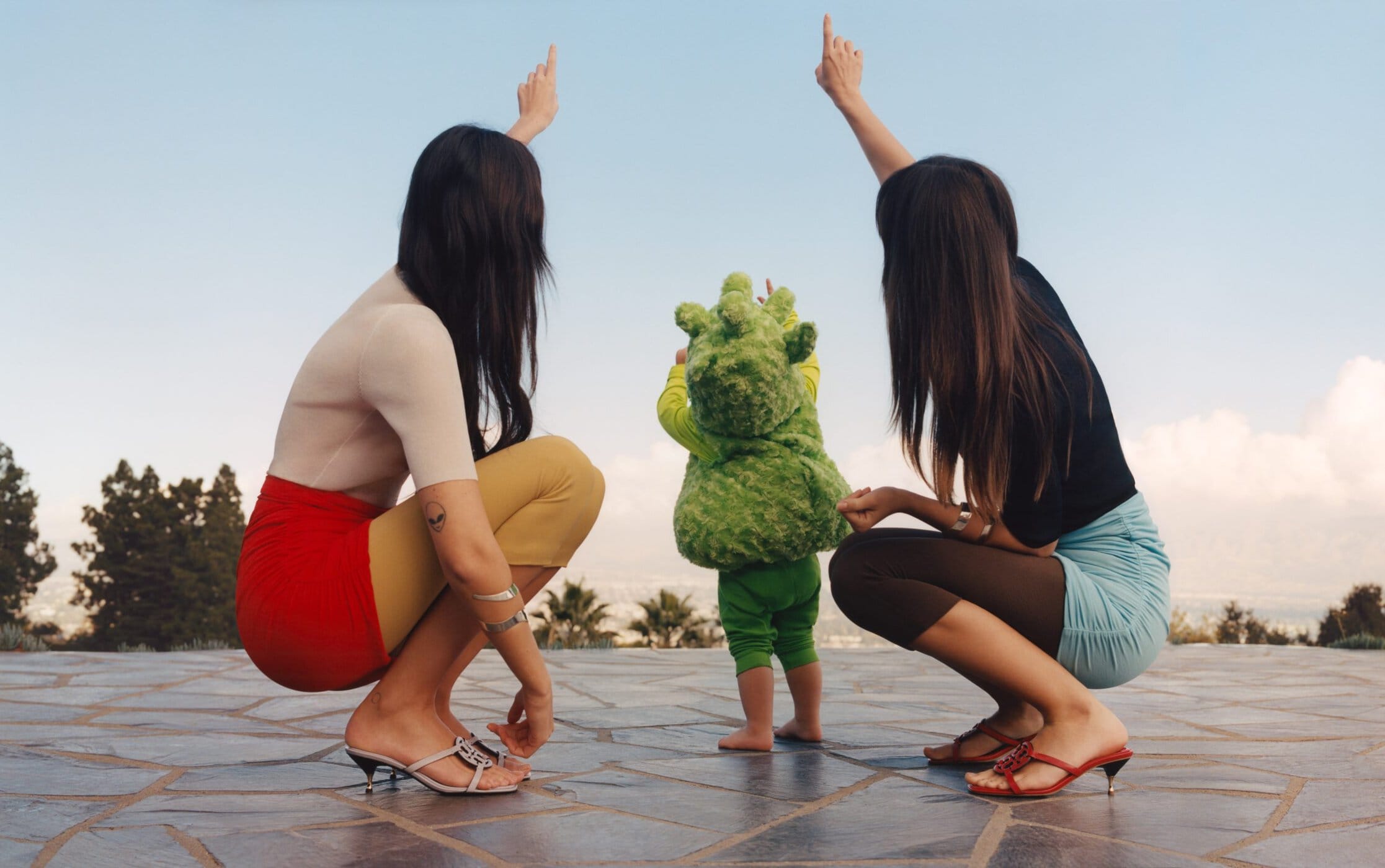 Tory Burch Spring 2023 Ad Campaign Review | The Impression