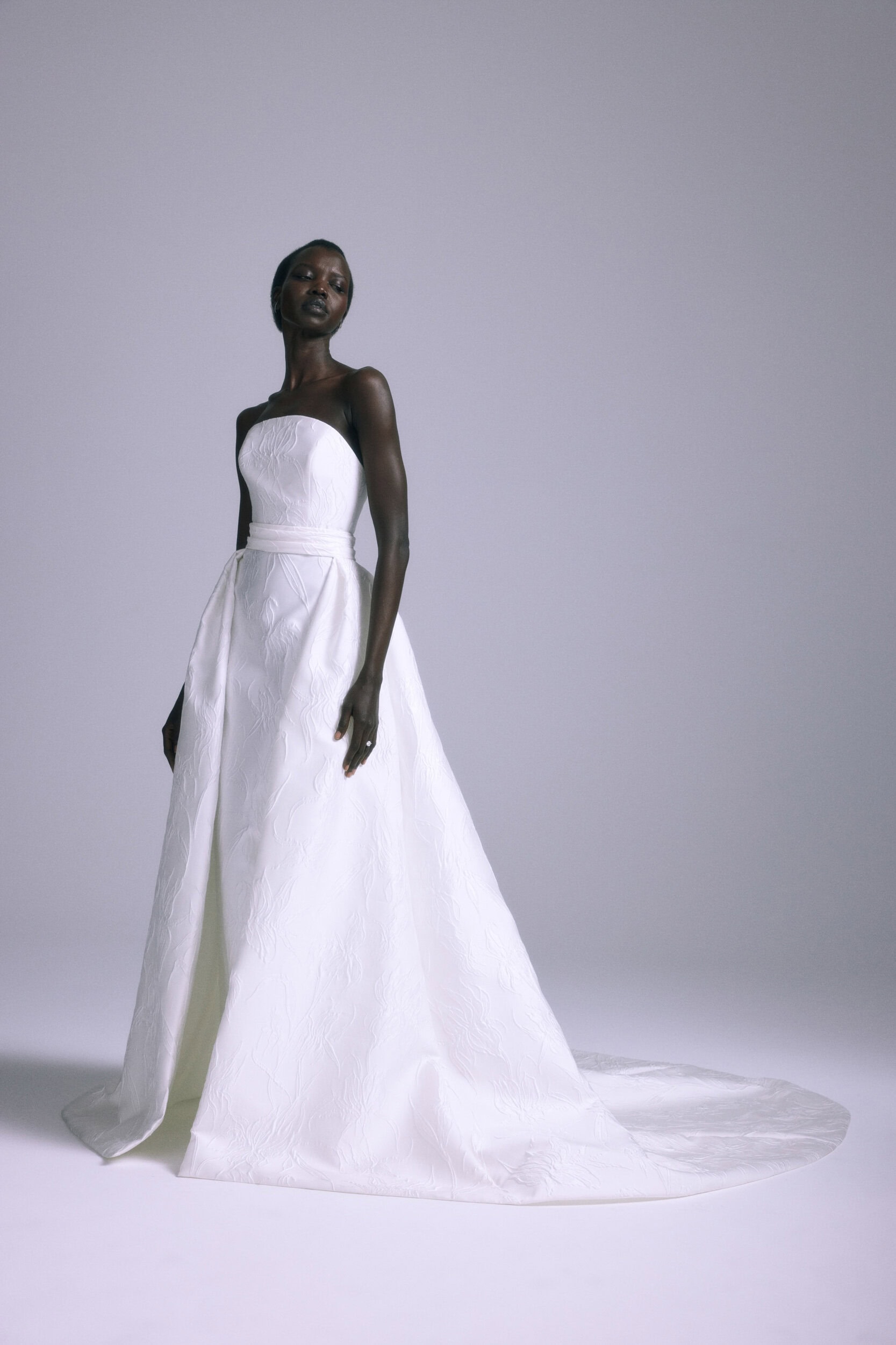 Amsale - The Impression