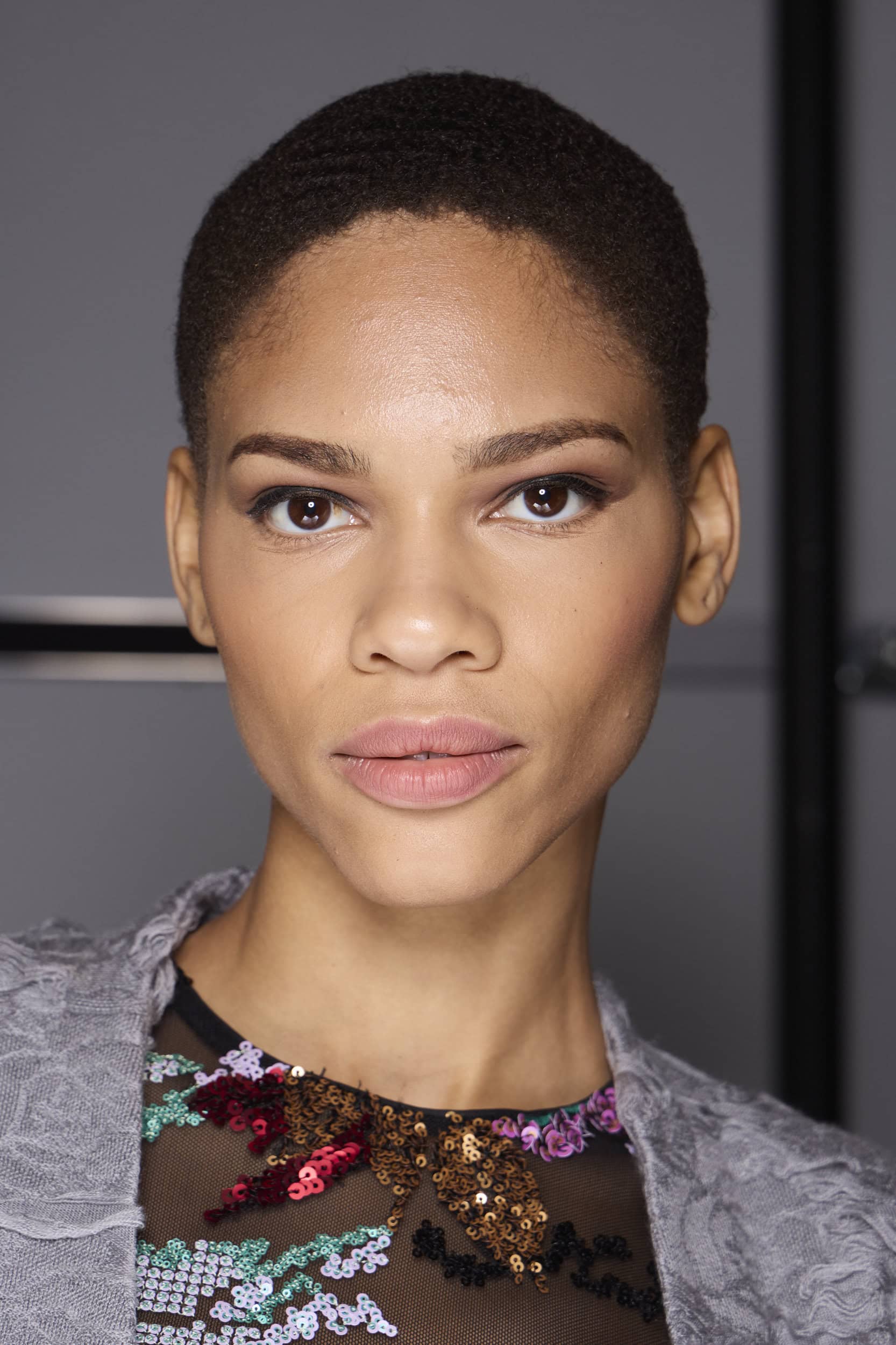 Juzui Fall 2024 Fashion Show Backstage | The Impression