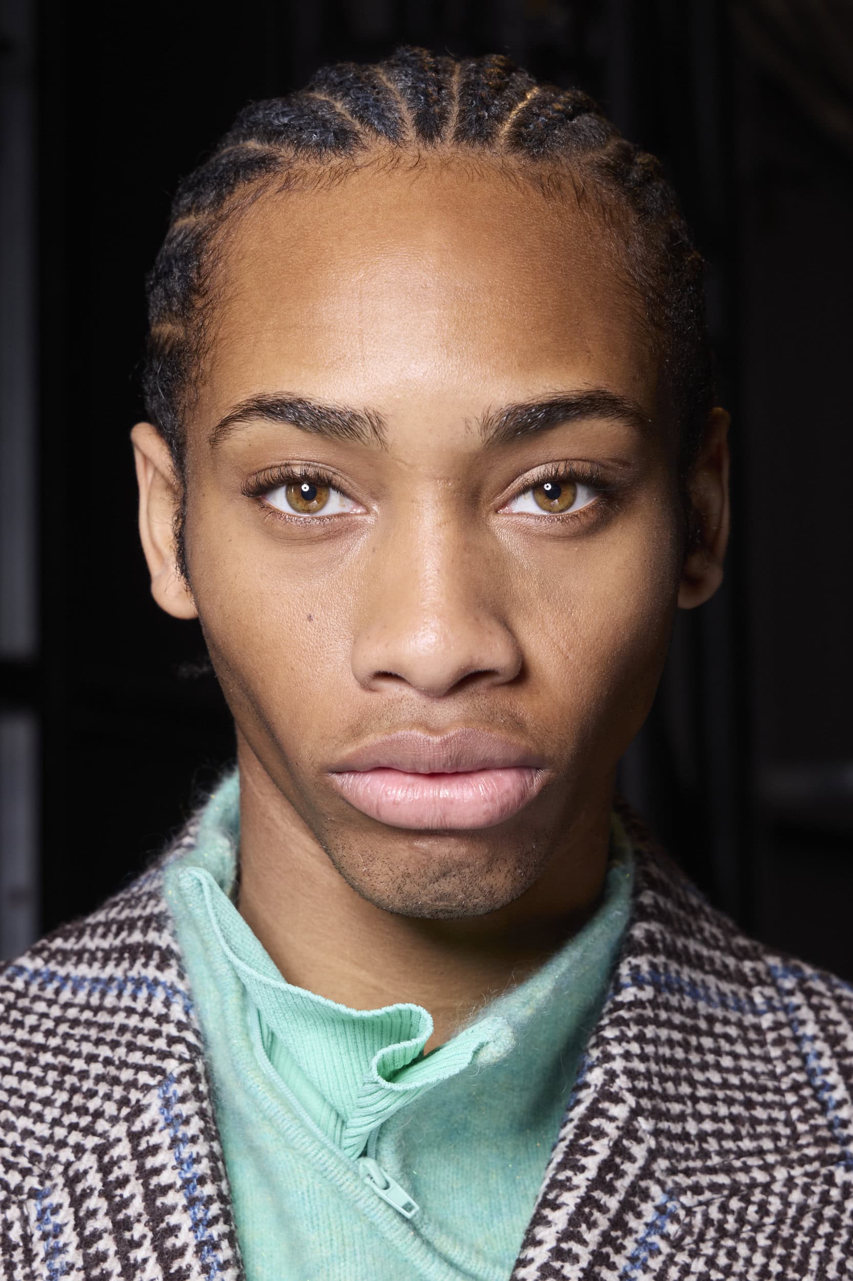 Juzui Fall 2024 Fashion Show Backstage | The Impression