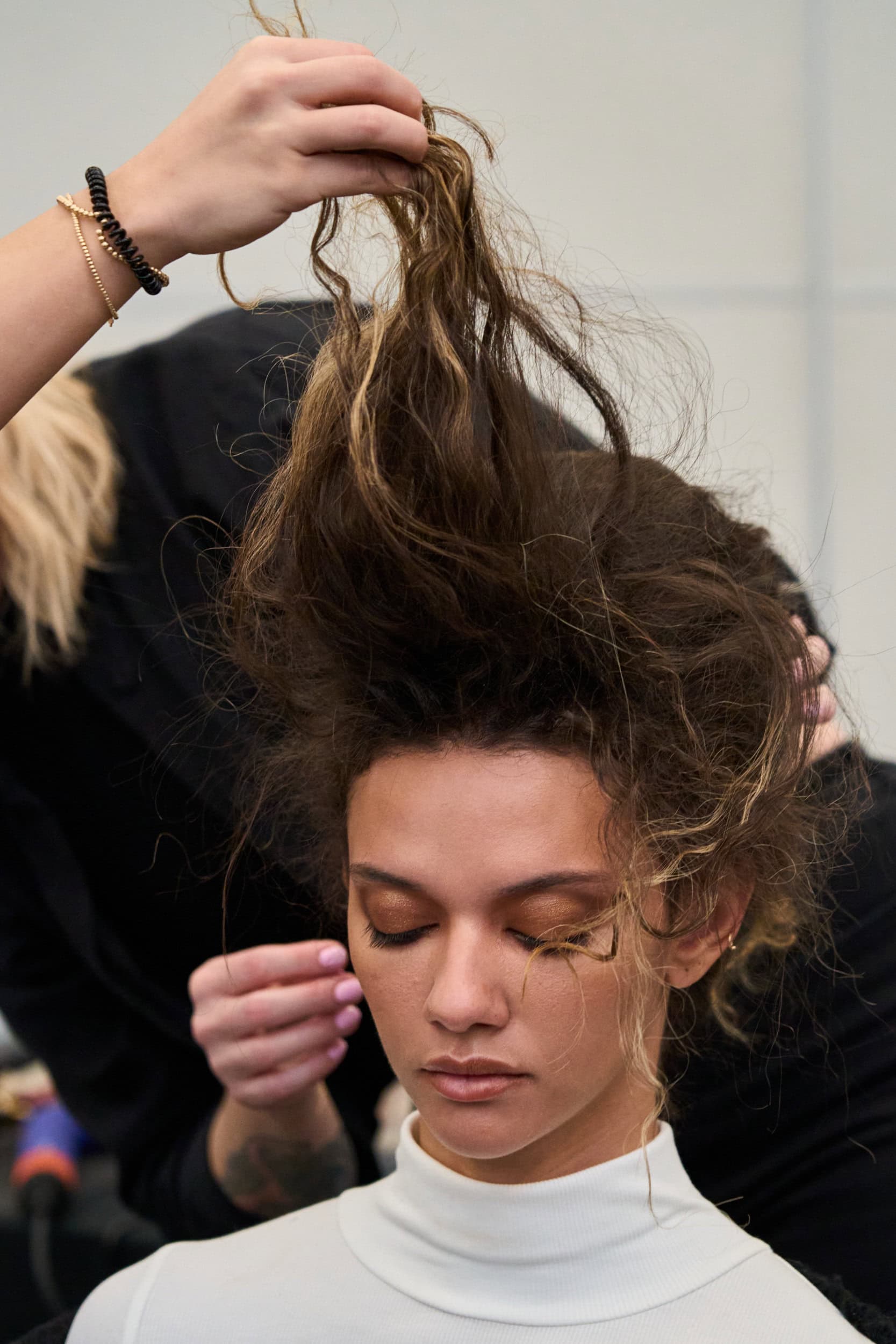 Juzui Fall 2025 Fashion Show Backstage | The Impression