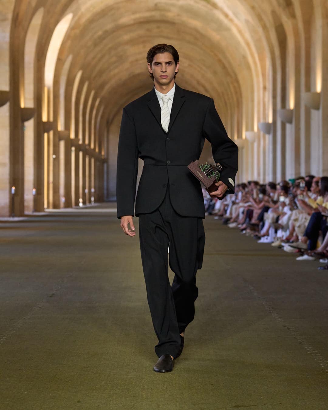 Jacquemus Spring 2026Fashion Show | The Impression